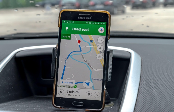 How To Track Someone Location With Phone Number Multiple Ways